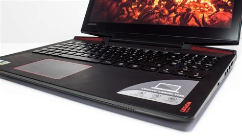 An Lise Lenovo Legion Y Uma Grande Consola Port Til