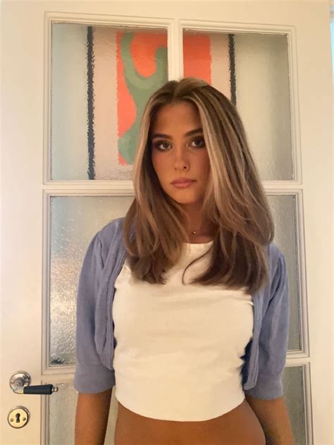 Layered Haircuts For Medium Hair Haircuts Straight Hair Medium