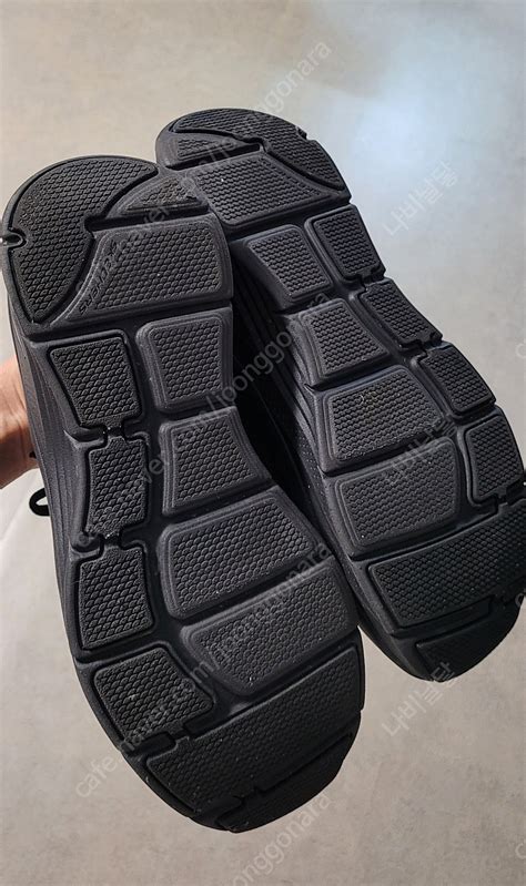 스케쳐스 아치핏 디럭스 워킹화 250사이즈 새상품이나 기타 스포츠 중고나라