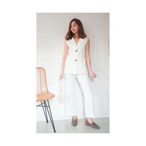 laura v2 coordinates white anec global