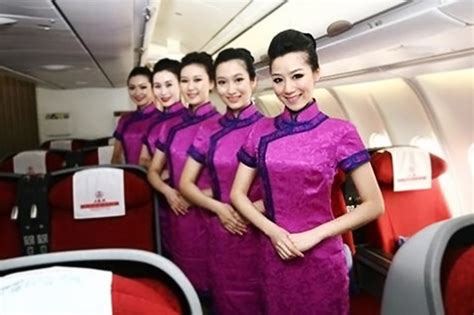 전 세계 스튜어디스 유니폼 여기 다 모였네 2