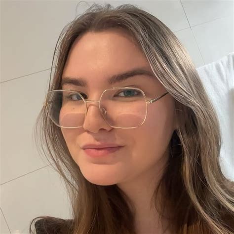 Amanda Amandakalkmann • Threads Say More