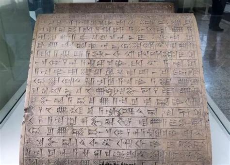 楔形文字发现后，300年没人能懂，后来为何突然破译了？罗林森瓦莱文字新浪新闻