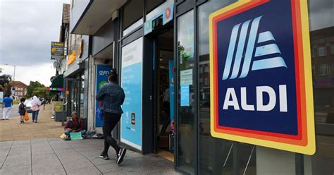 Aldi Shoppers Are Only Just Figuring Out What The Little Shelf By Tills Is Actually For Irish