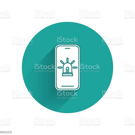 긴 그림자로 고립 된 스마트 하우스와 알람 아이콘이있는 흰색 휴대 전화 스마트 홈의 보안 시스템 녹색 원 버튼입니다 벡터 일러스트레이션 0명에 대한 스톡 벡터 아트 및 기타