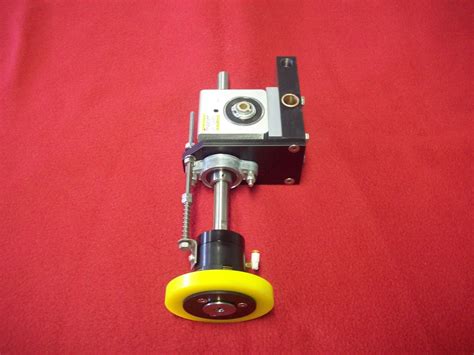 Assembly 3 Station Capper Spindle With Clutch Oden Machinery