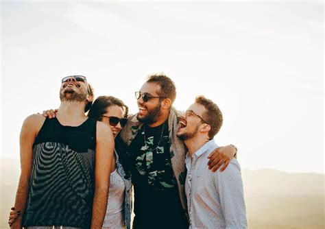 10 Weird Things Men Do And Why They Do It According To Psychology