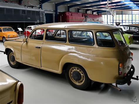 Im November 2022 War Ein Skoda 1202 Im Oldtimermuseum Prora Zu Sehen