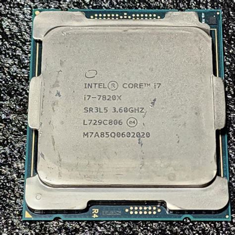 Cpu Intel Core I7 7820x 3 6ghz 8コア16スレッド メルカリ