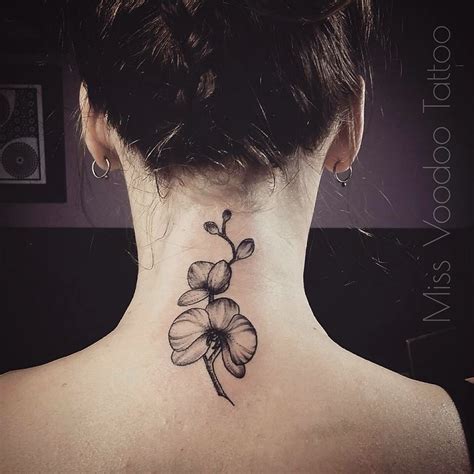 Тату на шее сзади для девушек эскизы