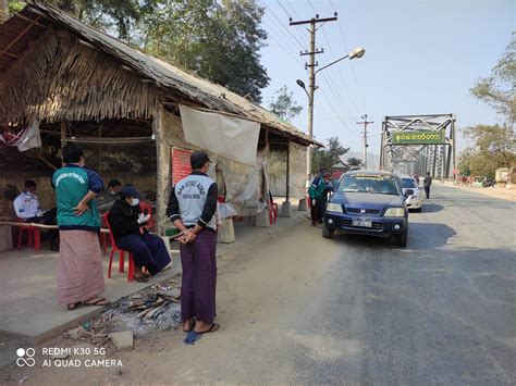 ပြည်မြို့နဝဒေးတံတား စစ်ဆေးရေးဂိတ်၌ ကိုဗစ် ၁၉ ထိန်းချုပ်ကာကွယ်ရေးလုပ