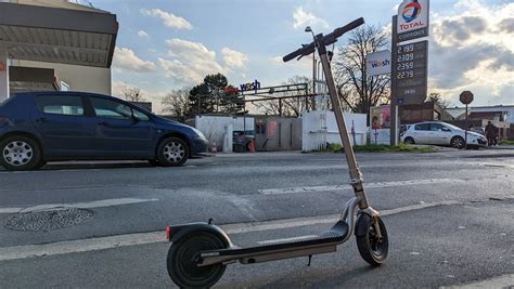 Test Pure Electric Air Pro Une Trottinette Lectrique Fi Re Allure Mais A Ne Fait Pas Tout
