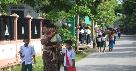 Myanmar National Post ပေါင်မြို့နယ်၌ အခြေခံပညာကျောင်းများစတင်ဖွင့်လှစ