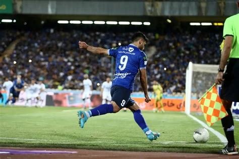 مهدی مهدی پور و تخفیف به استقلال؛ چه کسی قرارداد خود را کم نکرد؟ طرفداری