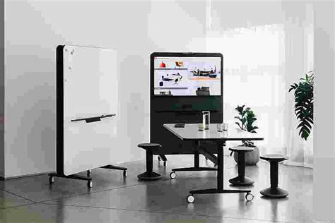 Eddy Activity Wall Mobile Whiteboard And Media Wall Vidak
