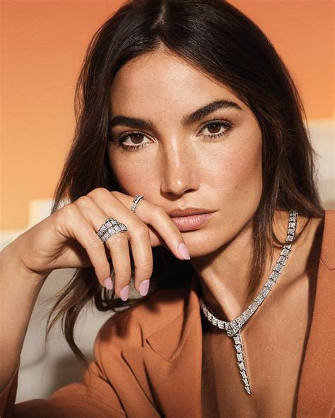 Bulgari Serpenti Necklace Celebrity 60 Photos Moonagedaydream Film