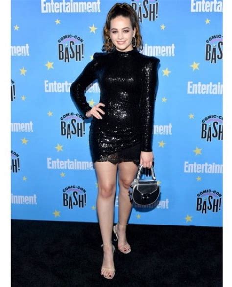 Mary Mouser Sexy 8 Photos Thefappening
