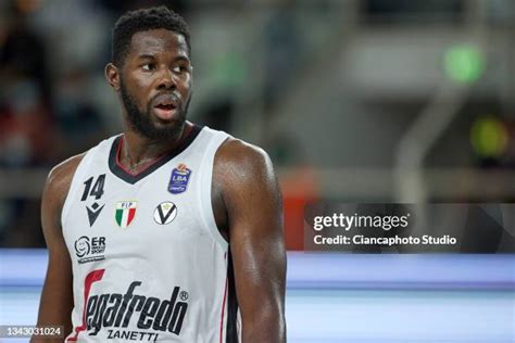 Mouhammadou Jaiteh Fotografías E Imágenes De Stock Getty Images