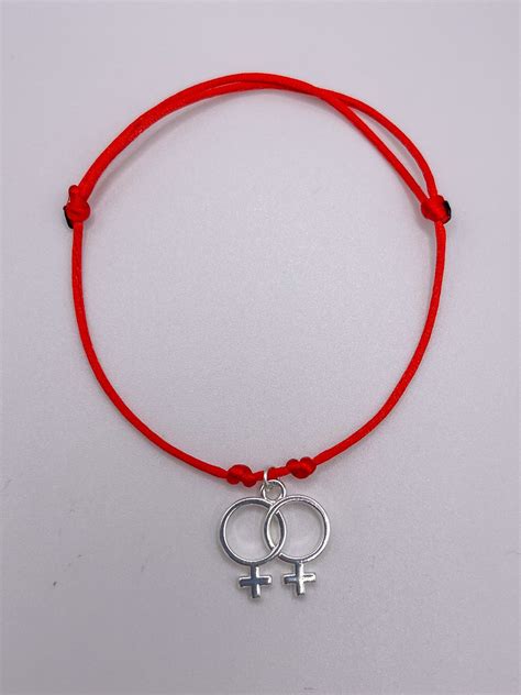 Double Female Symbol Bracelet Venus Charm Lesbian Bracelet Girl Power Feminism Etsy