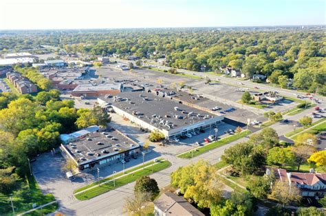 2001 2153 63rd St Downers Grove Il 60516 Meadowbrook Shopping