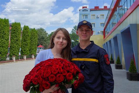 Вона сказала «Так рятувальник із Тернополя освідчився у пожежній