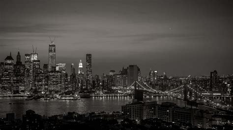 Fondo De Pantalla De Escritorio De Ciudad En Blanco Y Negro