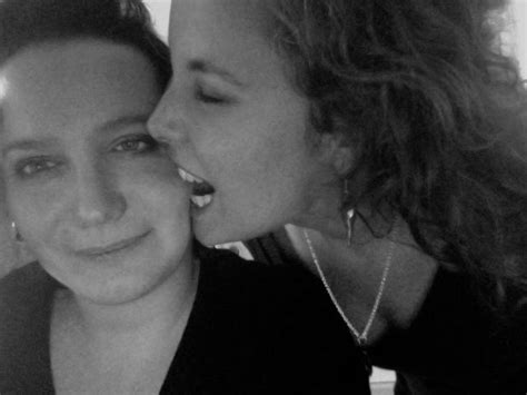 I Love You Bite The Cheek Bomba2 Photographie