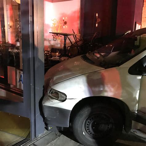 Bad Weekend For Local Car Crashes Larchmont Buzz Hancock Park News