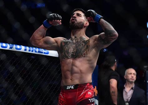 Ufc Champ Ilia Topuria Irrelevant With Loss At Ufc 298