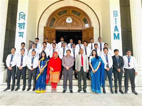 Saba Tasnim On Linkedin With Respected Dr Kamal Abdul Naser Chowdhury