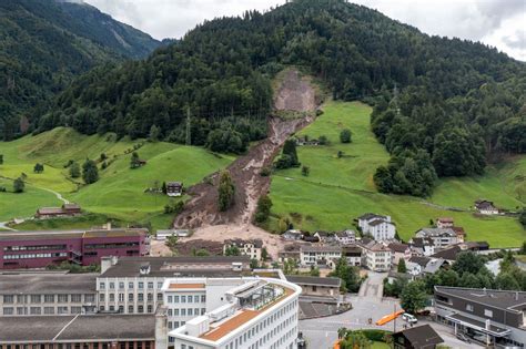 glissements de terrain à glaris un quartier de schwanden est condamné