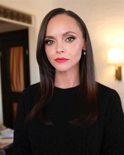 Yellowjackets Cast ⋆ Christina Ricci Em 2025 Wandinha Wandinha Addams
