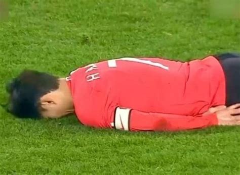 지나가는 장애도 맞추는 축구선수 맞추기 마추기 아이오