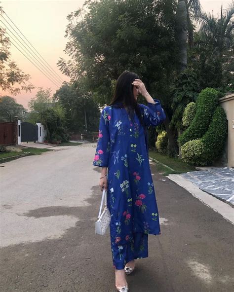 Pin By Aparna Arya Tiwari On Mix And Match Suits Simple Dress Casual