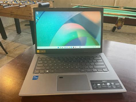 Acer Aspire Slim Laptop Colorful Penunjang Aktivitas Pekerjaan