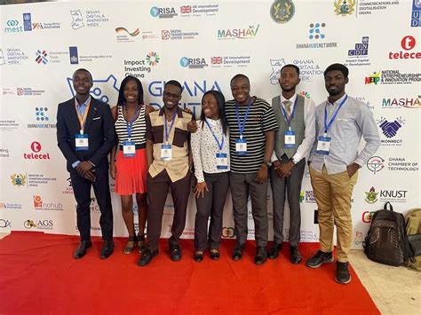 distributed iot platforms privacy and edge intelligence research