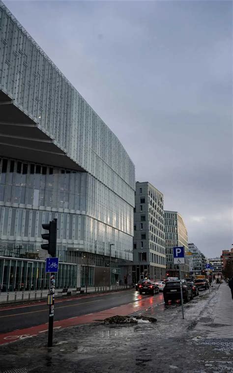 Choosing Binary Or Text Serialization Format For Maui Development