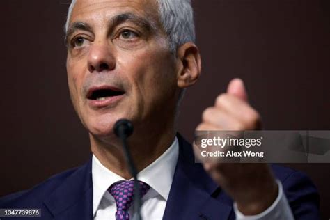Chicago Mayor And Former White House Photos And Premium High Res