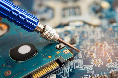 Repairing And Upgrade Mobile Phone Electronic Computer Hardware And