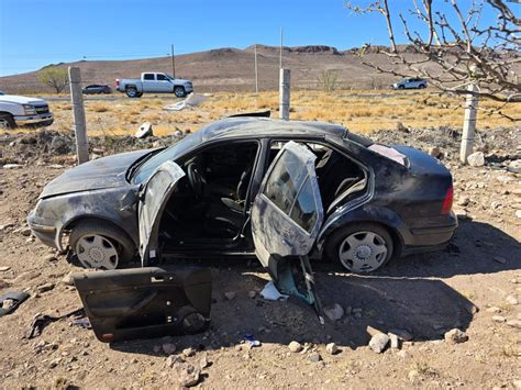 Accidente Tipo Volcadura Sobre La Carretera Delicias A Chihuahua