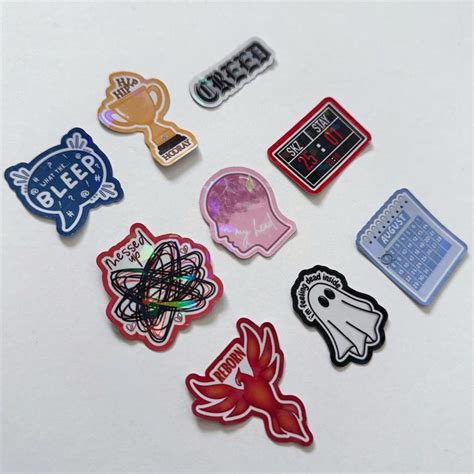 Ensemble De Mini Autocollants Holographiques Karma Inspirés Des Stray