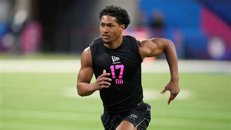 Scouting Combine Day 2 Winners And Losers At Packers Position Of Need