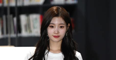 [ss포토]다이아의 정채연 두 손 살포시 모으고