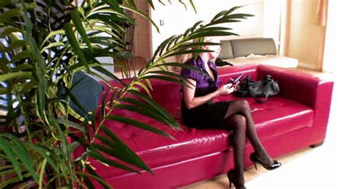 Sensual Massage Theraphy Specialist Angela Sucking BBC Bareback At The Session Mp4 Suck My