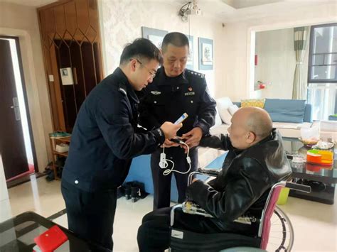 【我为群众办实事】和平街道民乐社区 警社联动上门录指纹 乡街动态 九华新闻网
