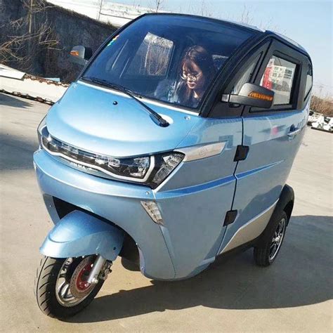 환경 친화적 인 새로운 에너지 전기 오토바이 스쿠터 3 휠 캐빈 미니 자동차 Eec 세발 자전거 Coc 여객 속도 30km H Aliexpress