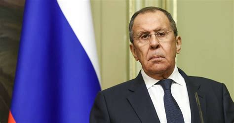 លោក ឡាវរ៉ូវ