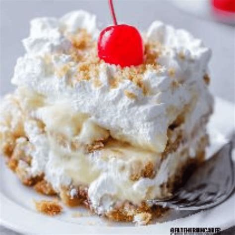 No Bake Banana Split Cake A Cool Fruity Delight For Summer What To Cook