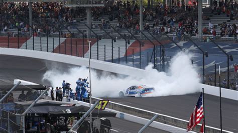 Larson Gets Redemption For Failed Double With Indianapolis Win