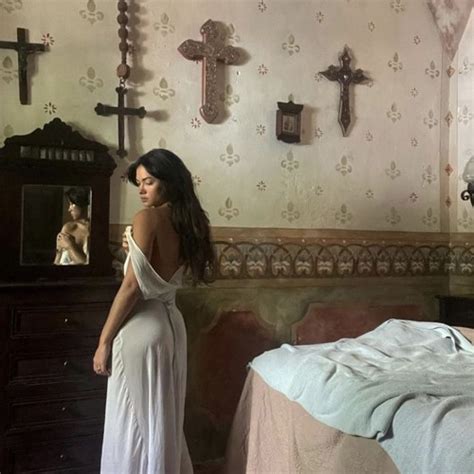 Stream มีอะไรอีกมั้ยที่ลืมบอก Feat Naphat Remix By Joann Listen